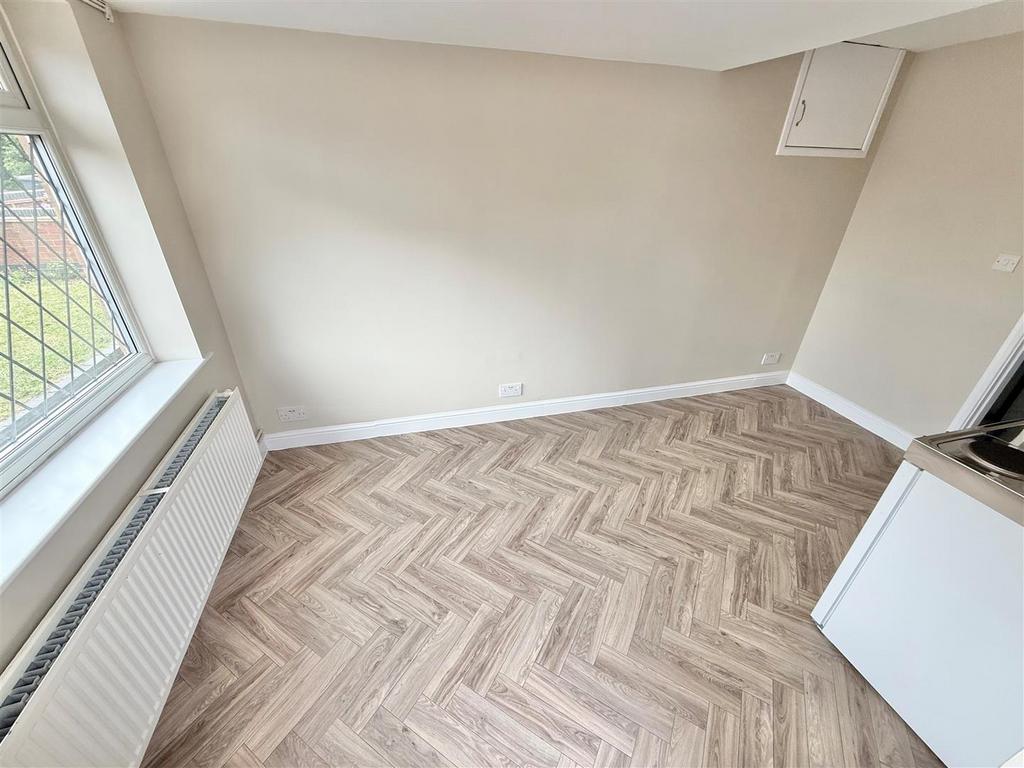 Stopsley Way, Luton Studio - £750 pcm (£173 pw)