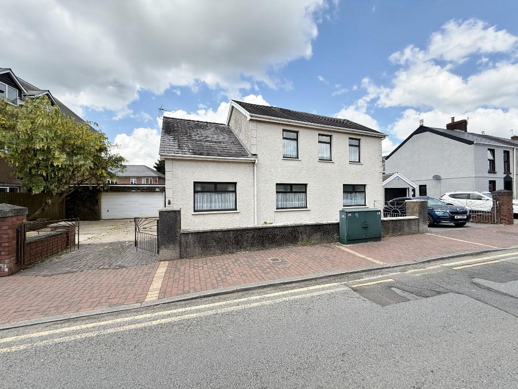 Dulais Rd, Pontarddulais 4 bed detached house for sale - £359,000