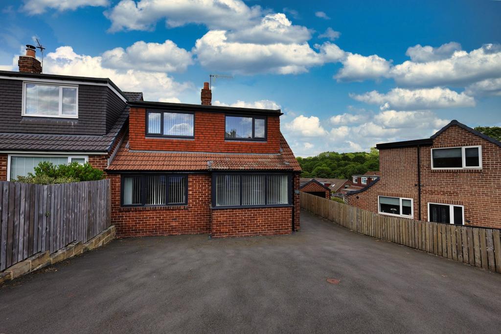 Springbank Rise, Farsley, Pudsey... 4 bed semi-detached house for sale ...