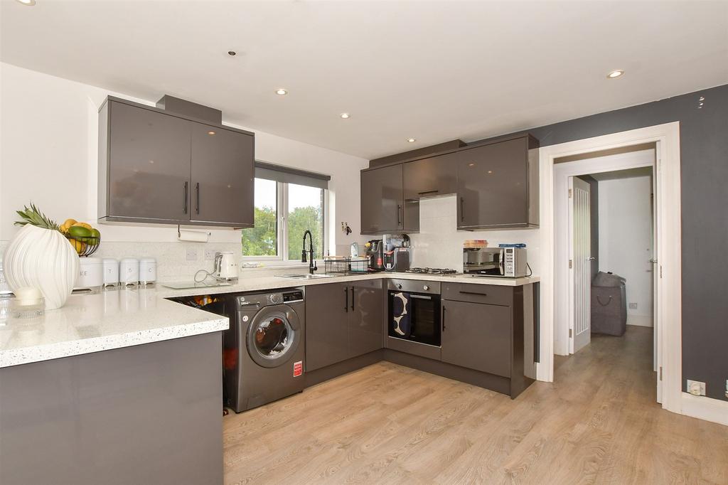 Excalibur Close, Ifield, Crawley... 1 bed maisonette for sale - £180,000