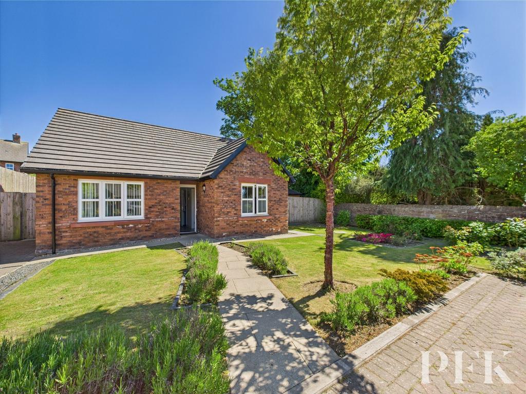 Centurion Rise, Penrith CA11 2 bed detached bungalow - £335,000