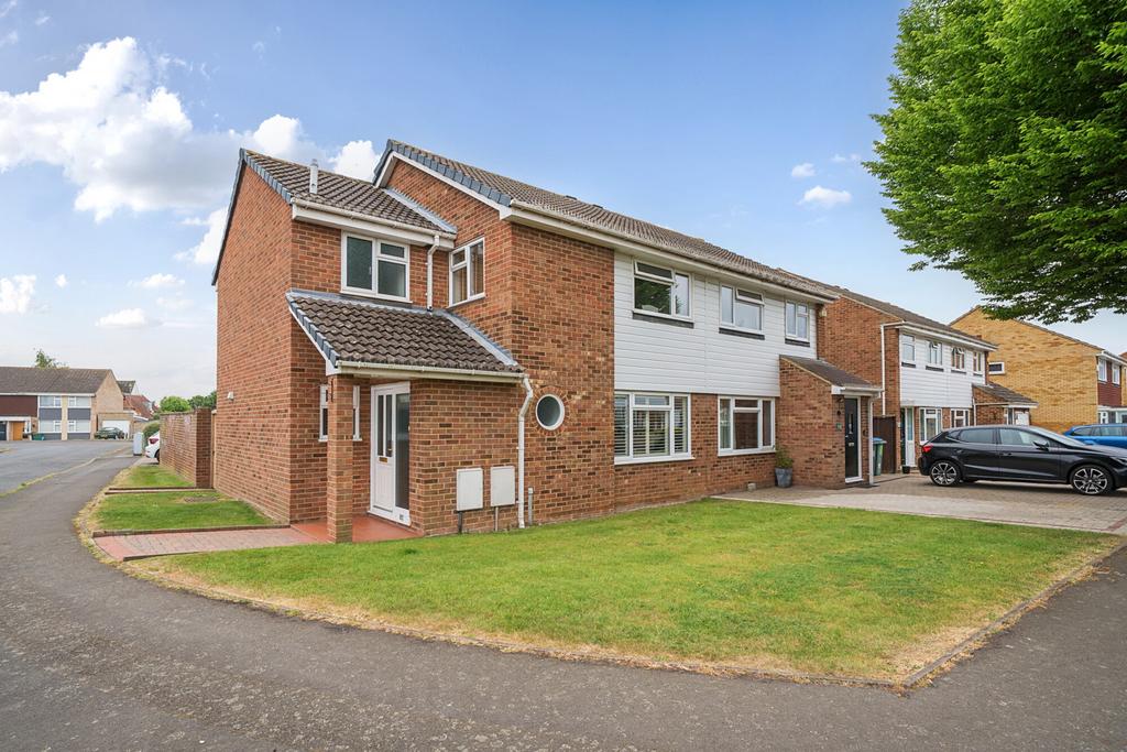 Claremont Road, Hextable, Swanley 4 bed semi-detached house for sale ...