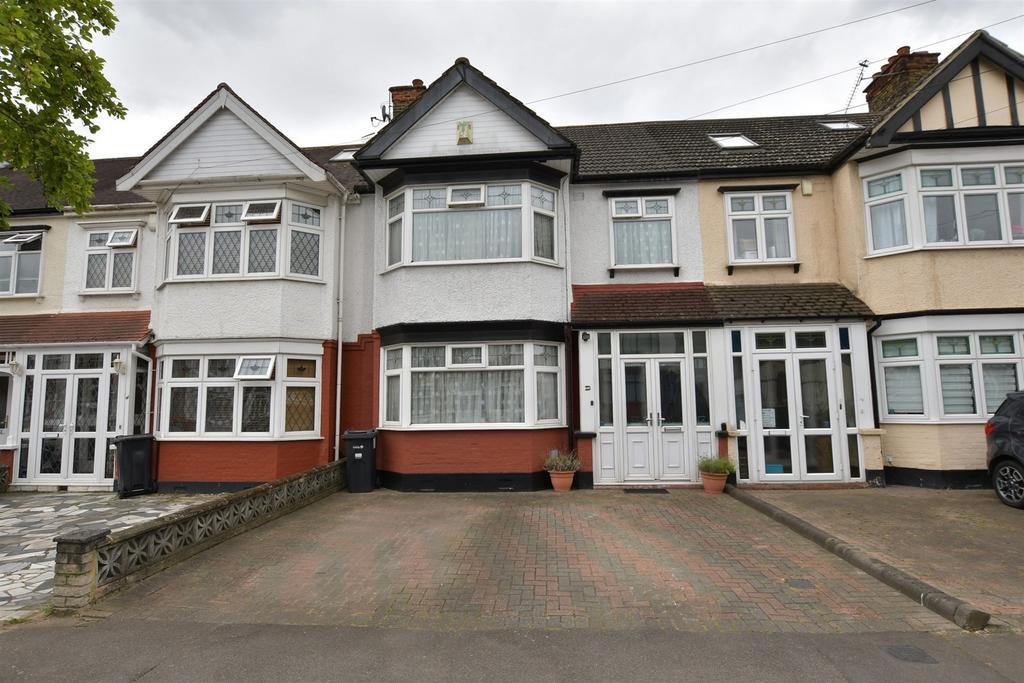 Headley Drive, Ilford, Essex 3 bed terraced house for sale - £625,000