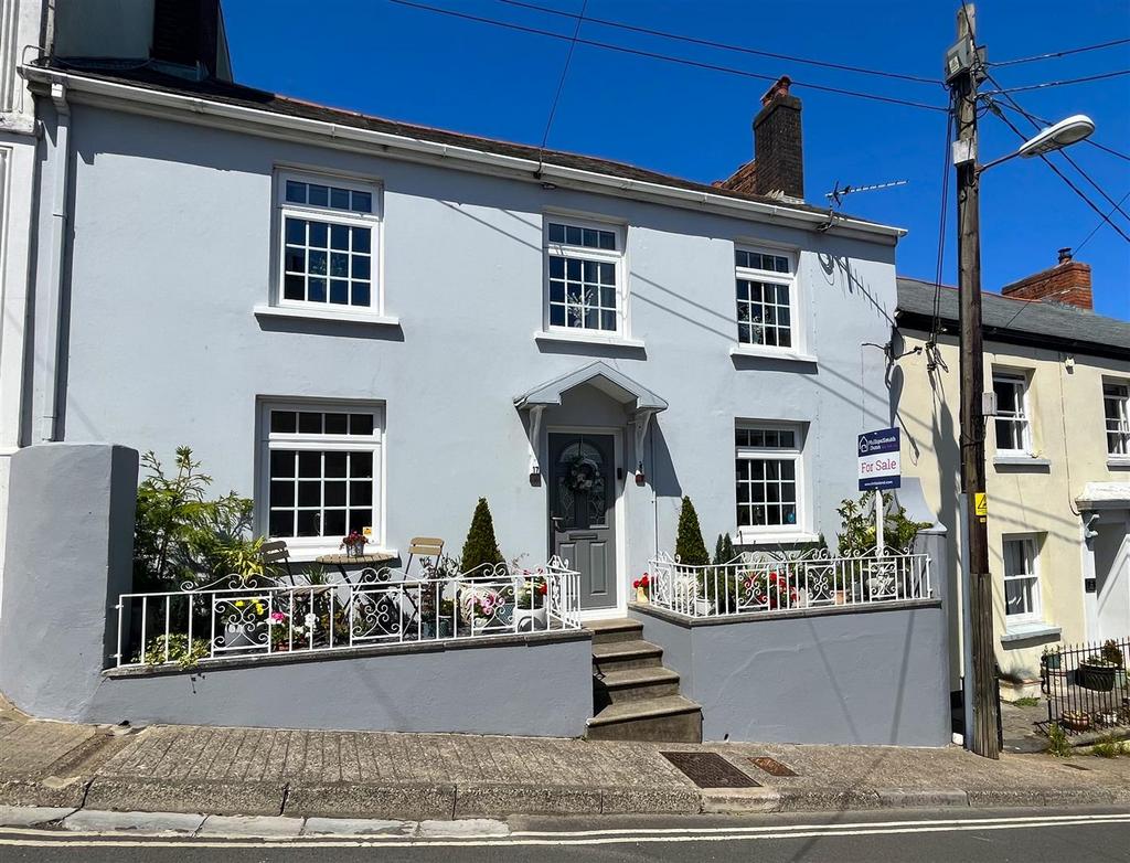 Lower Meddon Street, Bideford EX39 3 bed house - £230,000