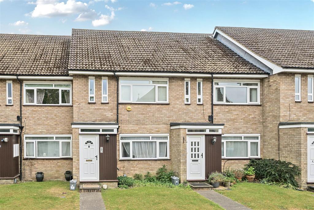 St. Peters Close, Bushey WD23 2 bed flat - £375,000