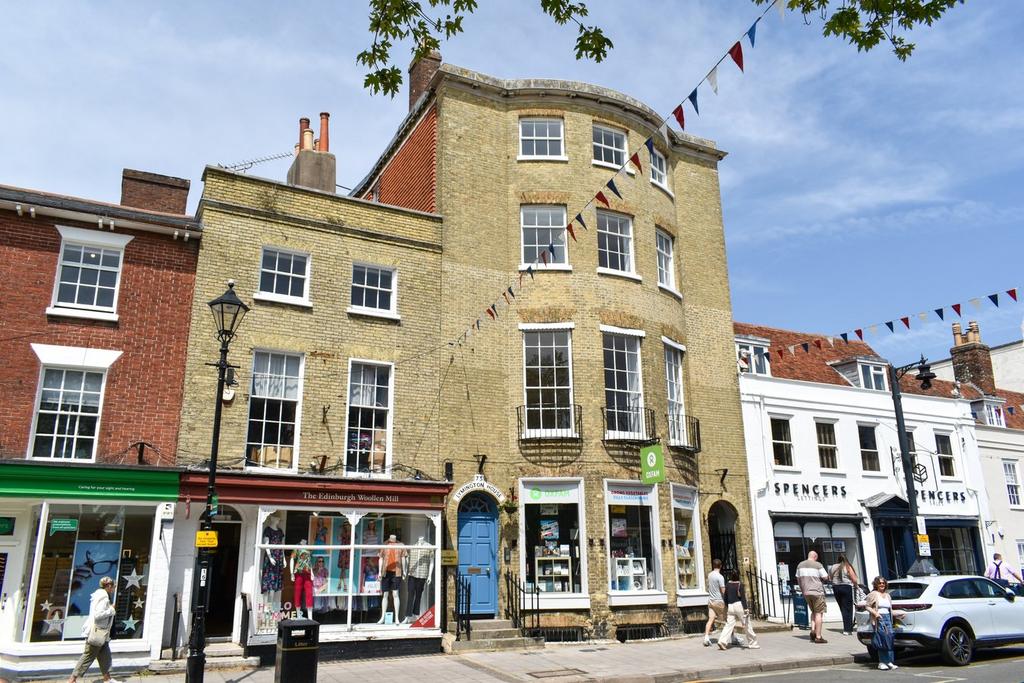 High Street, Lymington, so41 1 bed apartment for sale - £325,000