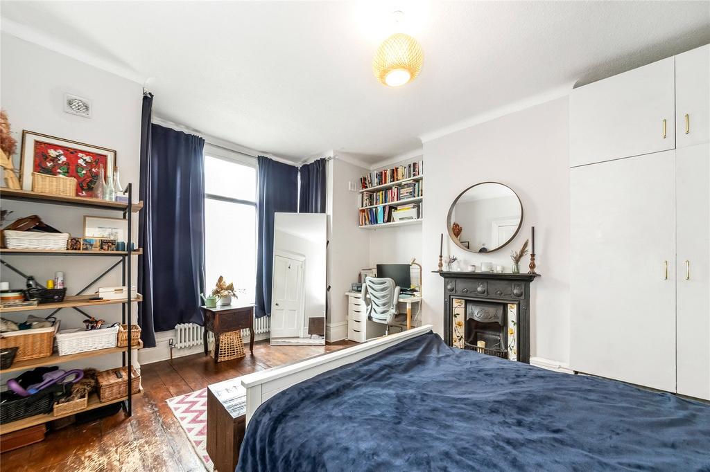 Birchanger Road, London, SE25 2 bed apartment for sale - £385,000