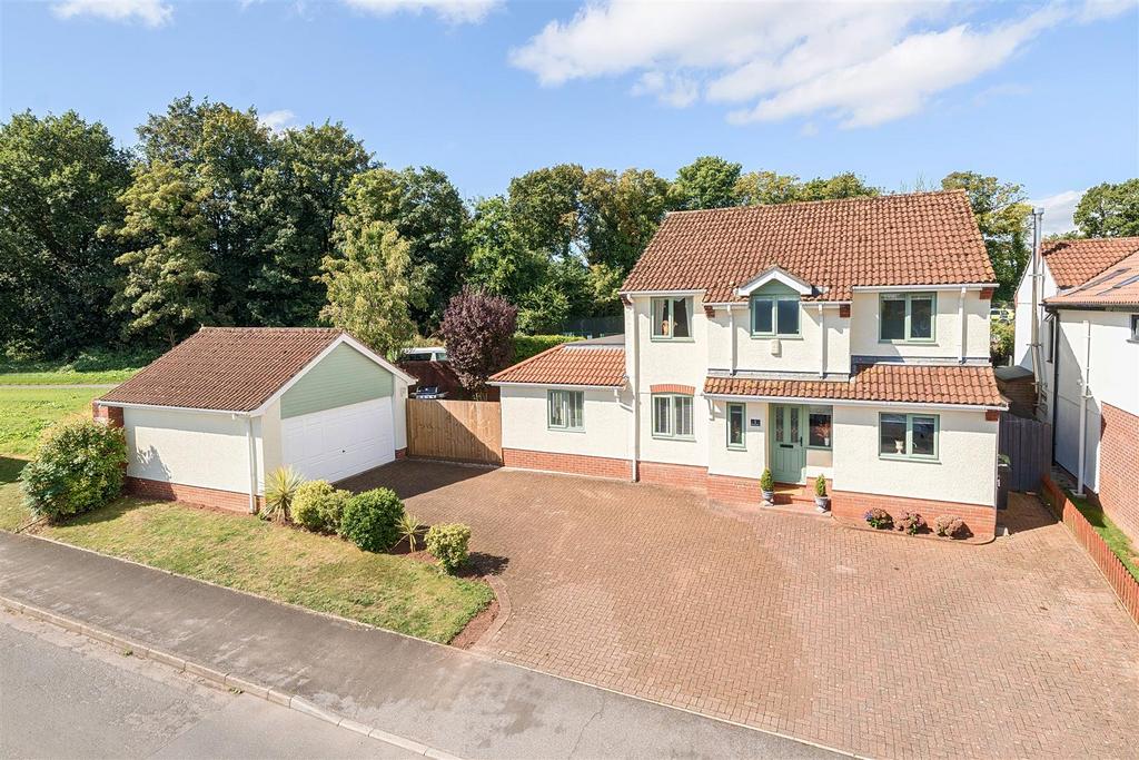 Bay Trees, Kennford, Exeter 4 bed detached house for sale - £575,000