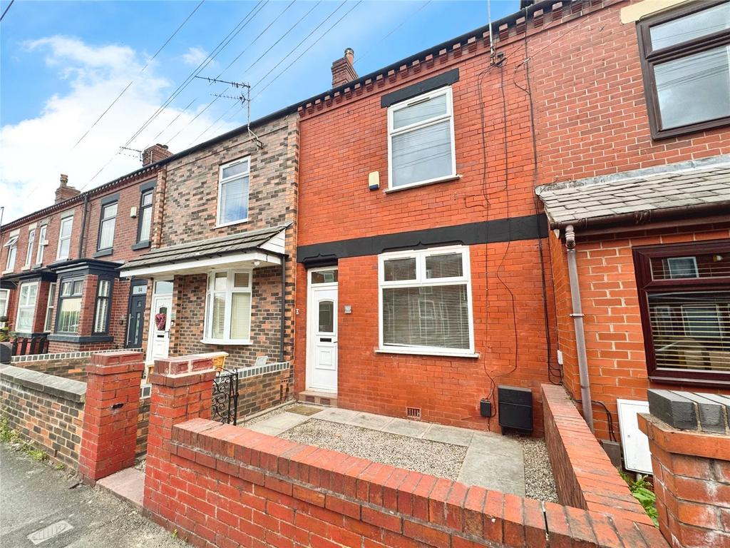 Moss Lane, Swinton M27 2 bed terraced house - £995 pcm (£230 pw)