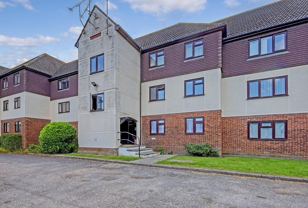 Abbotts Place, CM2 2 bed flat for sale - £230,000