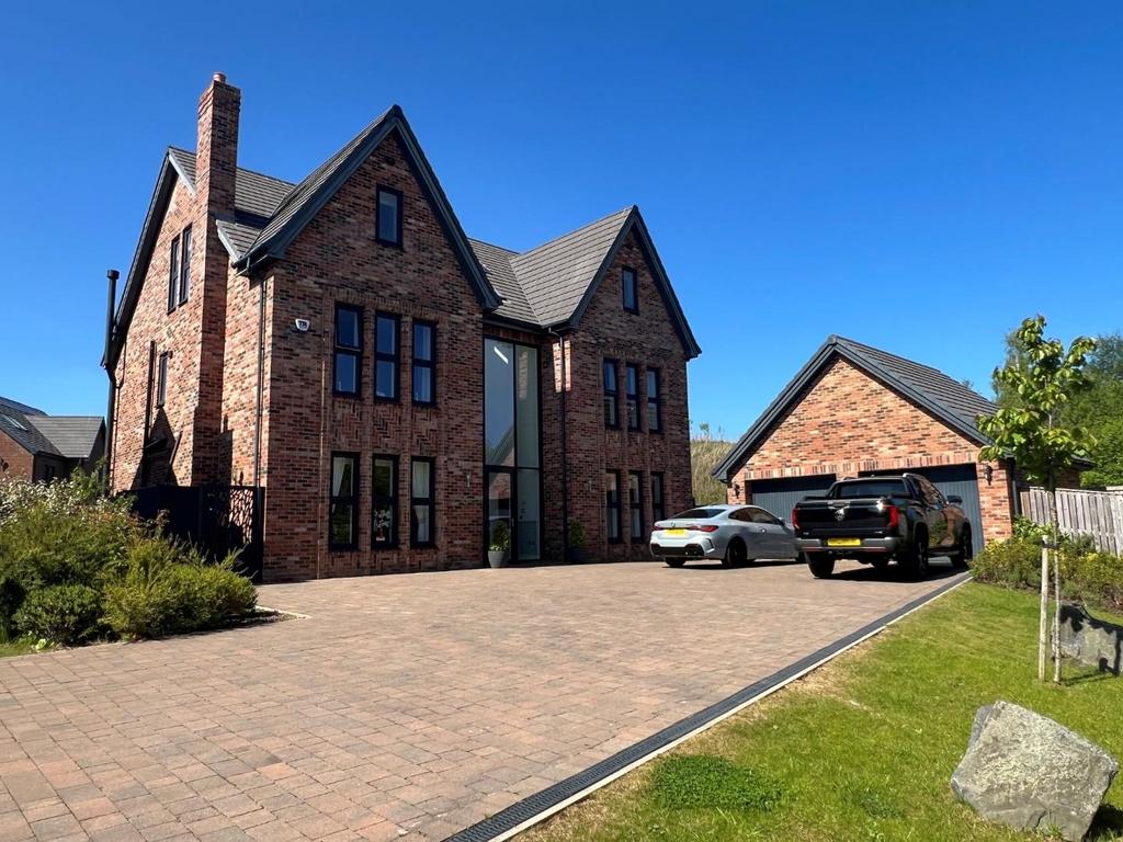Red Cedar Close, Wynyard, Billingham 6 bed detached house for sale - £ ...