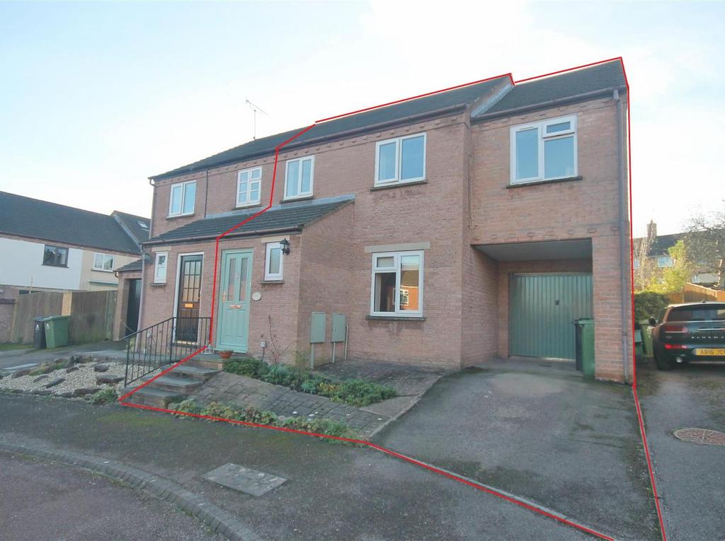 Orchard Rise, Newnham GL14 4 bed semi-detached house for sale - £279,000