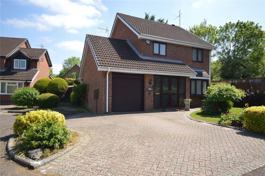 Gilder Close, Luton, Bedfordshire, LU3 4 bed detached house for sale ...