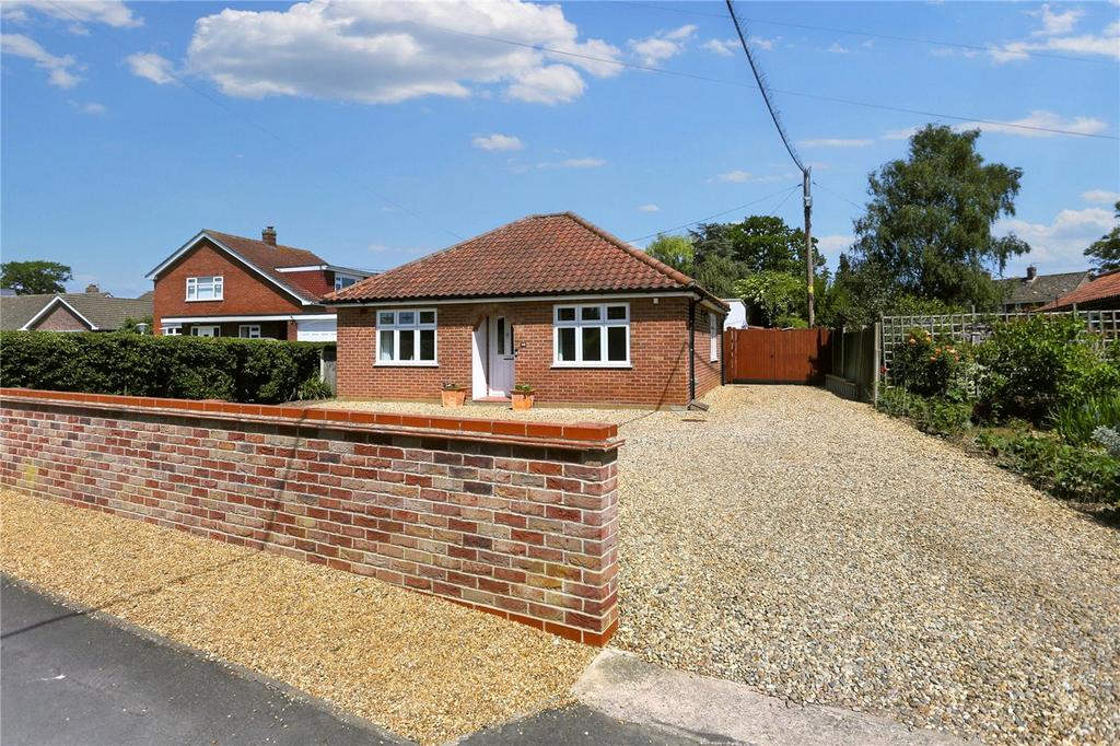 New Road, Hethersett, Norwich... 3 bed bungalow for sale - £450,000