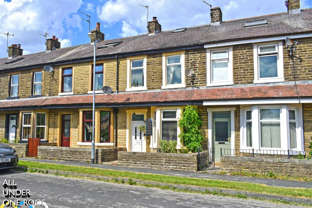 Rushton Avenue, Earby 3 bed terraced house for sale - £179,950