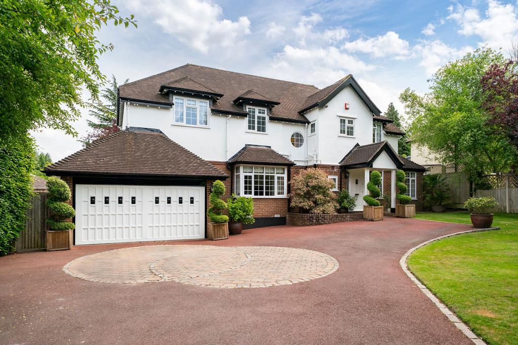 The Mount, Fetcham, KT22 5 bed detached house for sale - £1,695,000
