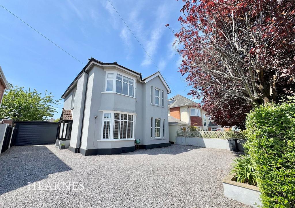 Methuen Road, Bournemouth, BH8 4 bed detached house - £775,000