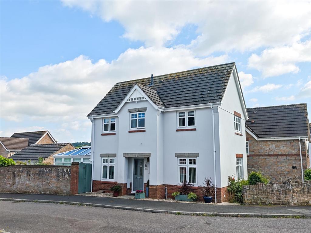 Cherry Tree Drive, Barnstaple EX32 3 bed detached house for sale - £340,000