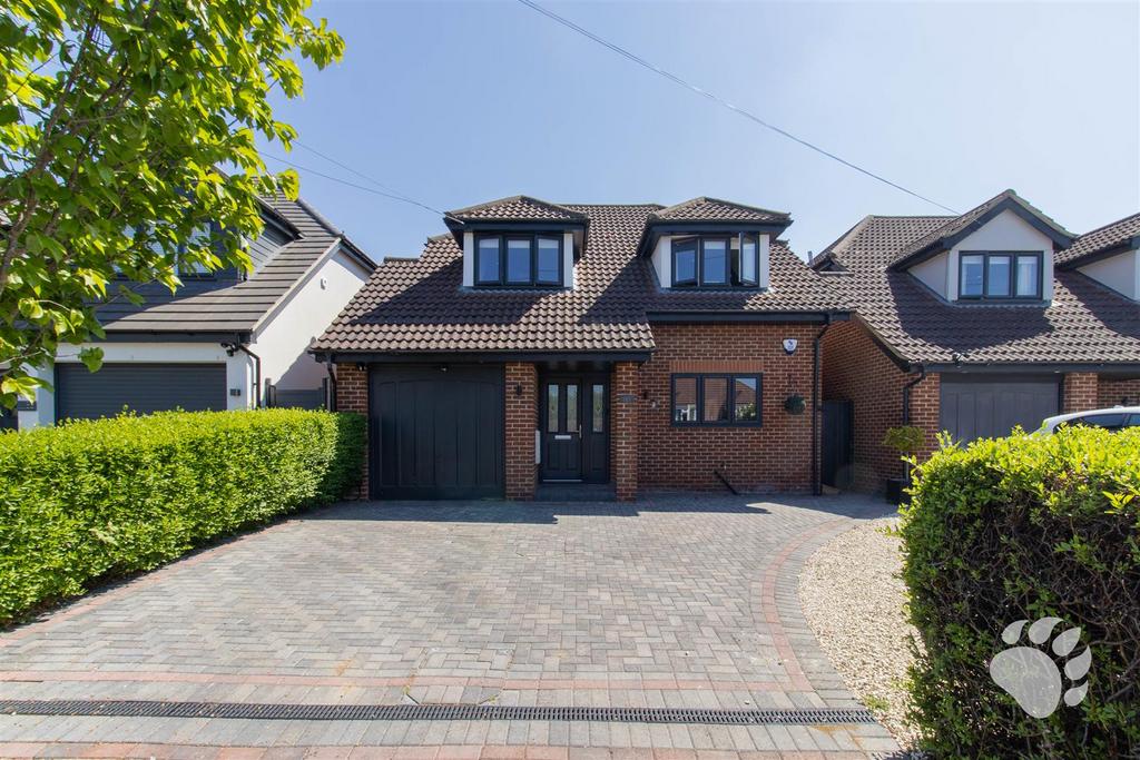 Great Berry Lane, Langdon Hills SS16 4 bed detached house for sale - £ ...
