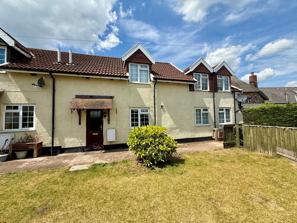 Acacia Mews, Kennford, EX6 2 bed end of terrace house - £245,000