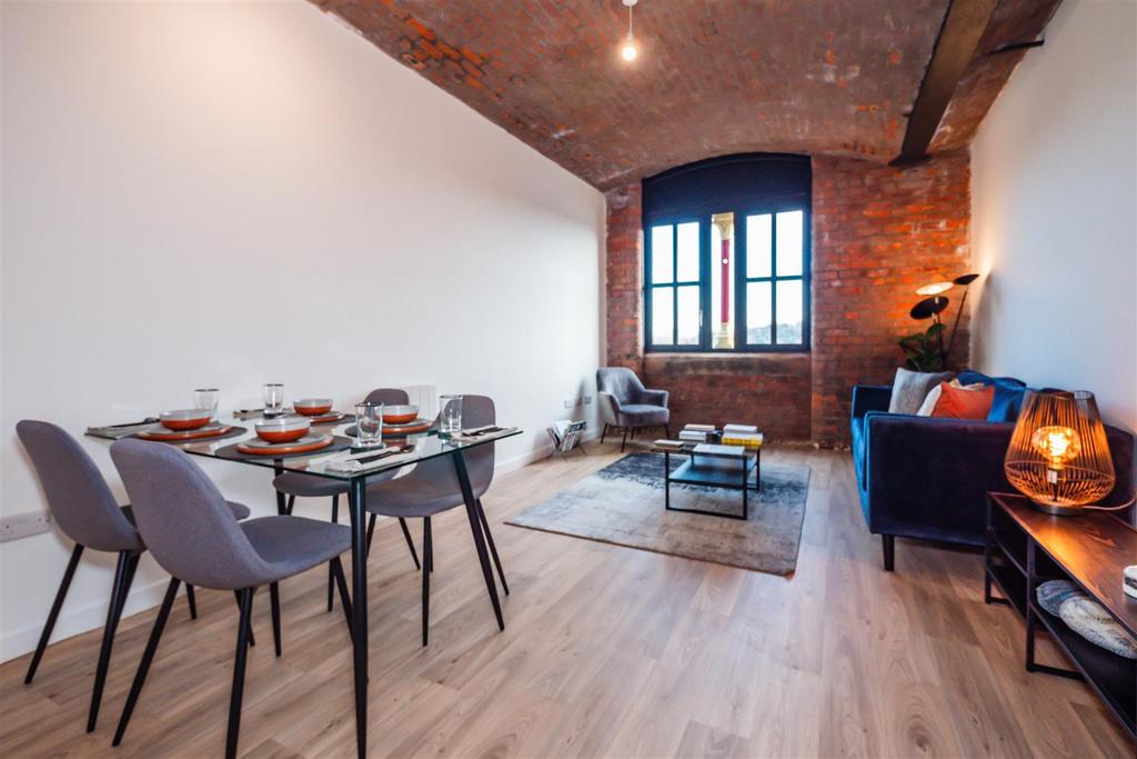 Redhill St, Manchester 2 bed apartment - £340,000