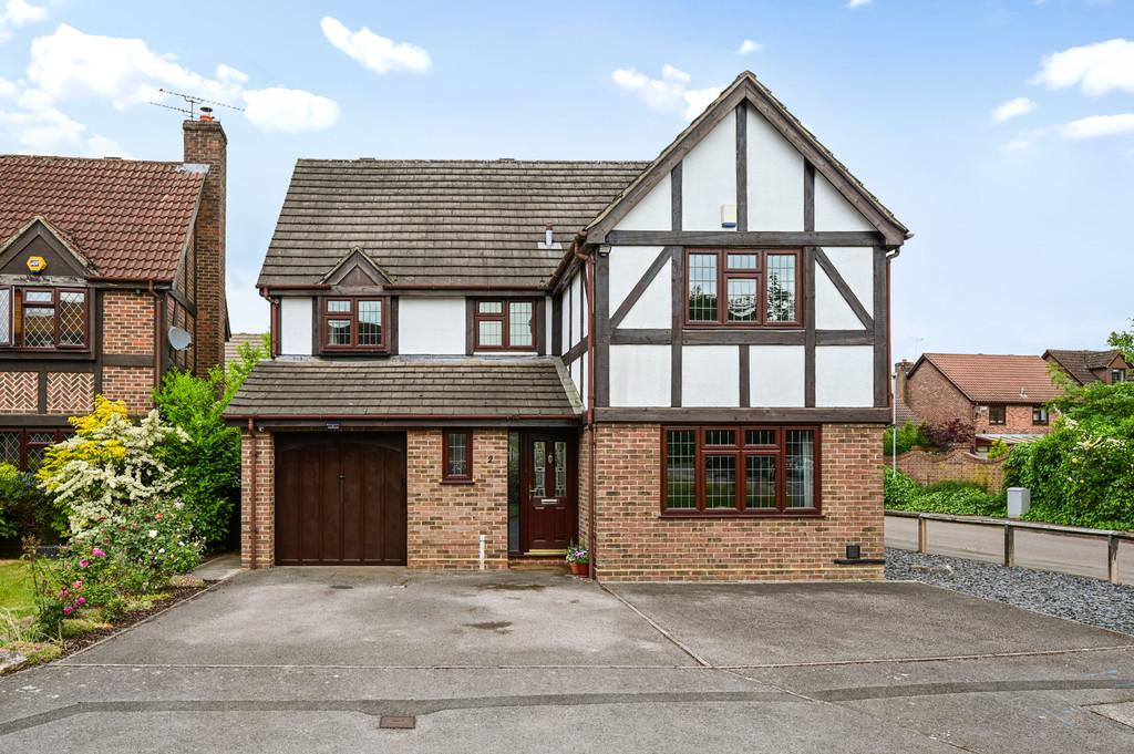Reynolds Green, Sandhurst GU47 4 bed detached house - £650,000