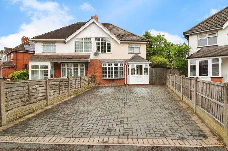 Bell Lane, Walsall, WS5 4PU 3 bed semi-detached house for sale - £275,000
