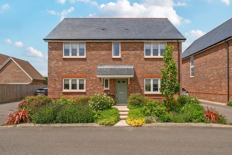 The Street, Thakeham, RH20 3 bed detached house - £650,000