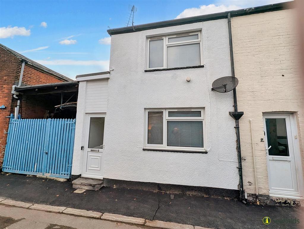 Sun Place, Ryde, PO33 2TB 2 bed terraced house - £137,500