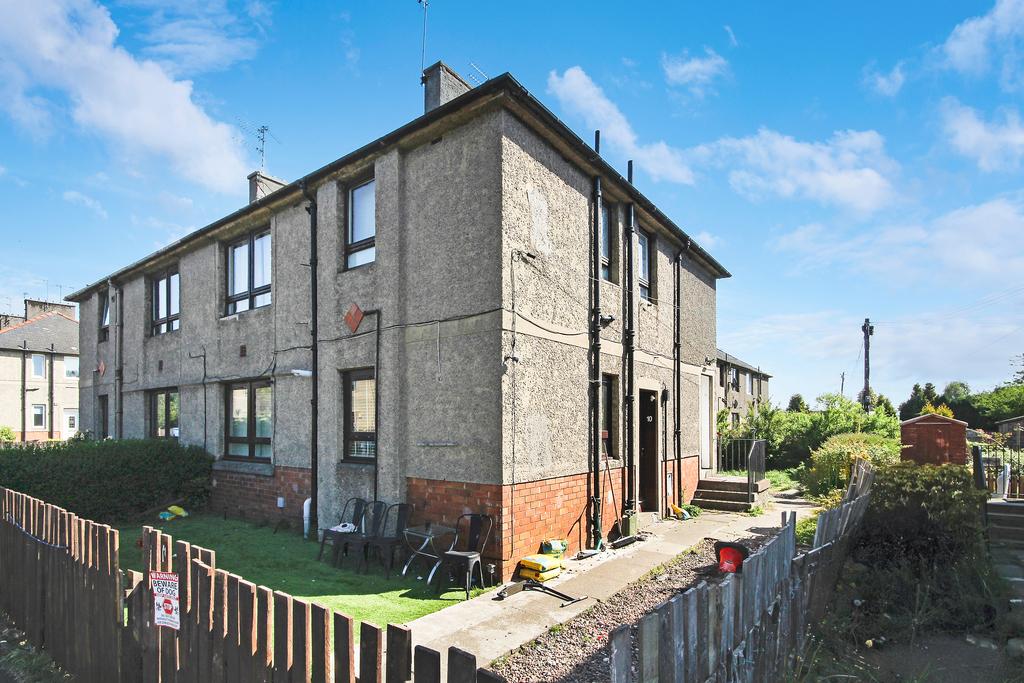 12 Cardross Road, Broxburn EH52 6HX 2 bed flat for sale - £100,000