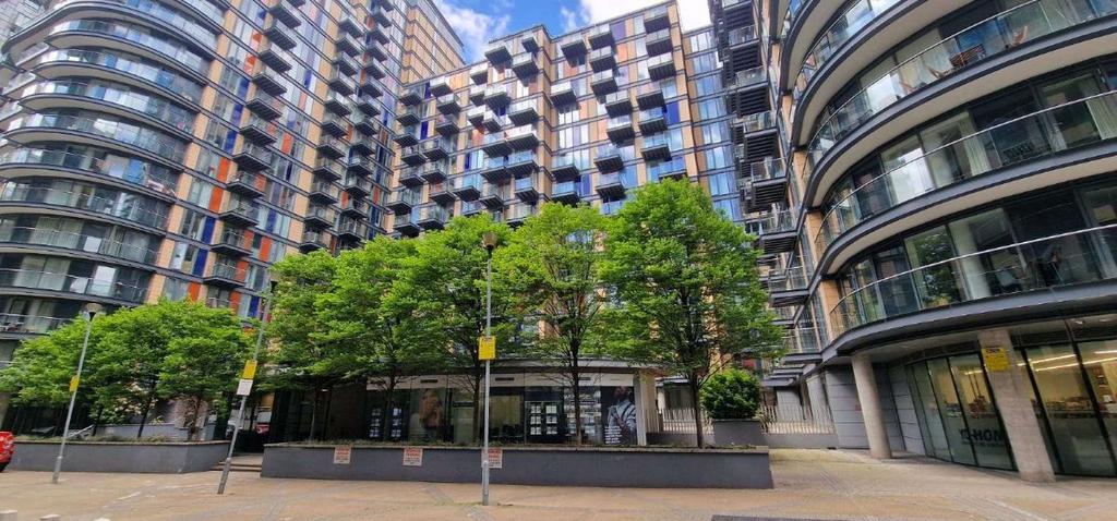 Ability Place,37 Millharbour, London Studio - £1,750 pcm (£404 pw)