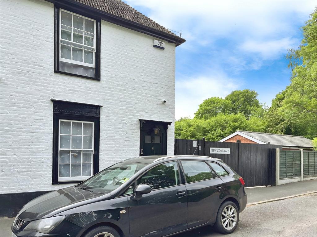 Upper Harbledown, Kent CT2 2 bed end of terrace house for sale - £325,000