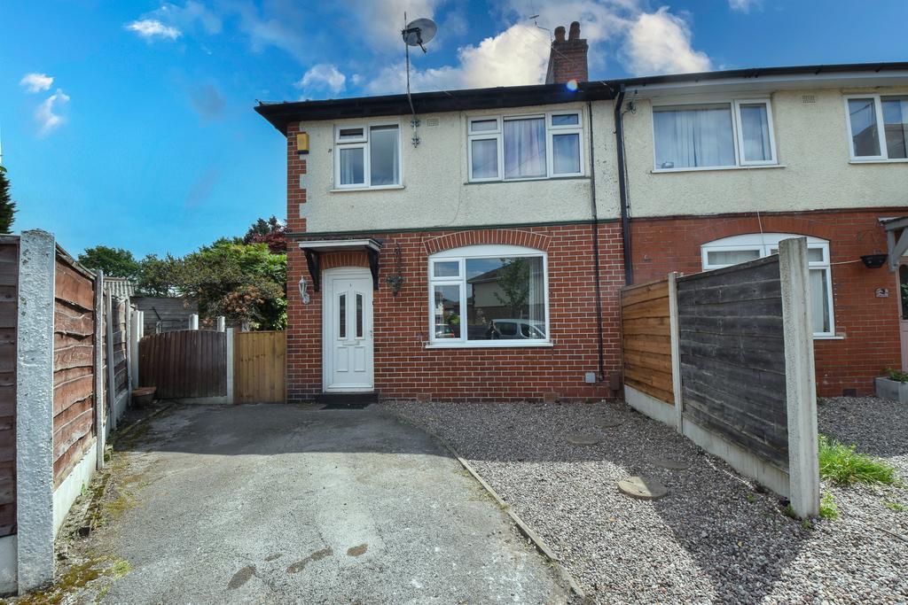 Rutland Avenue, Urmston, M41 3 bed semi-detached house for sale - £300,000