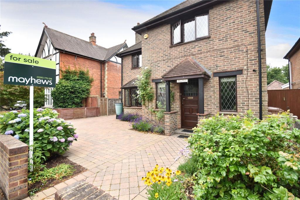 Horley, Surrey, RH6 4 bed detached house - £950,000