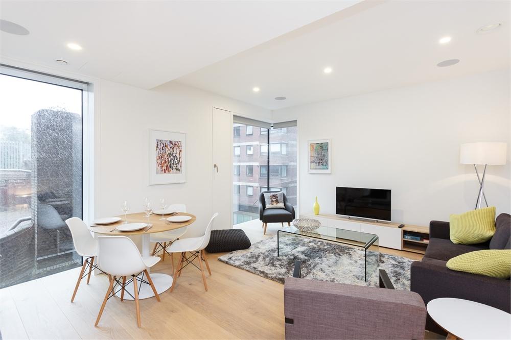 Cubitt House, 235 Blackfriars Road... 2 bed flat - £3,500 pcm (£808 pw)