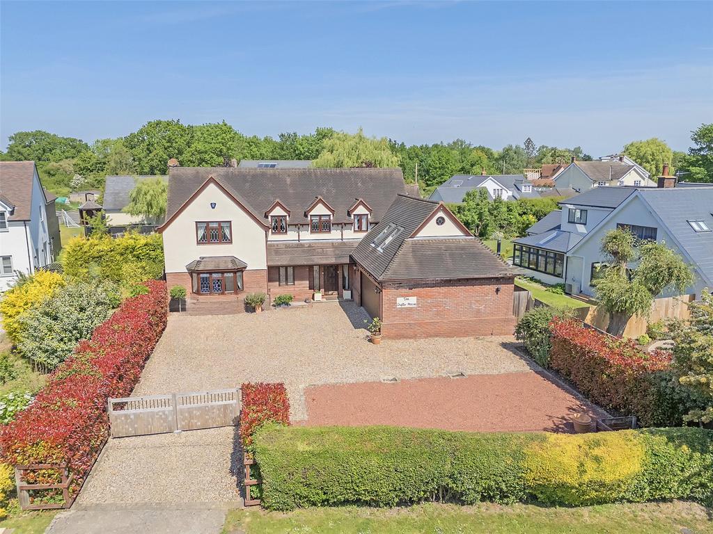 Cock Green, Felsted, Dunmow, Essex, CM6 5 bed detached house for sale ...