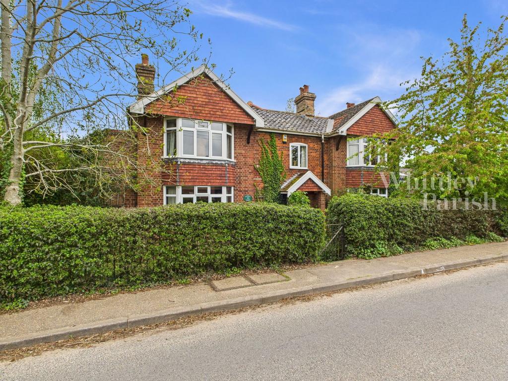 High Road, Wortwell 4 bed detached house for sale - £550,000
