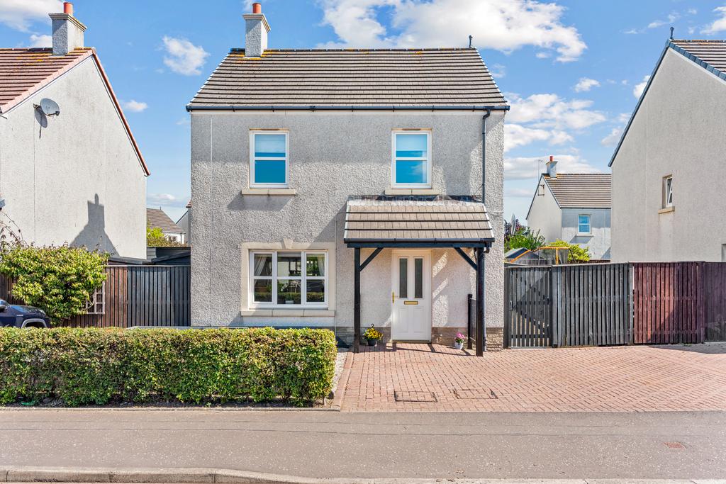 Deveron Road, Troon, Ayrshire 3 bed detached house for sale - £245,000