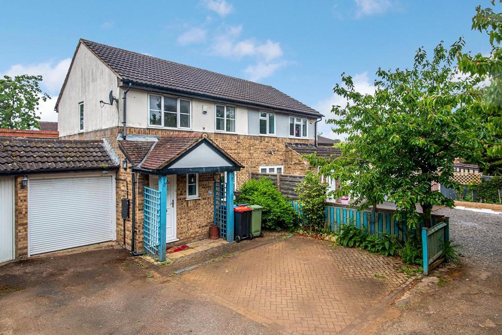 Hepleswell, Two Mile Ash, Milton Keynes 3 bed semi-detached house to ...