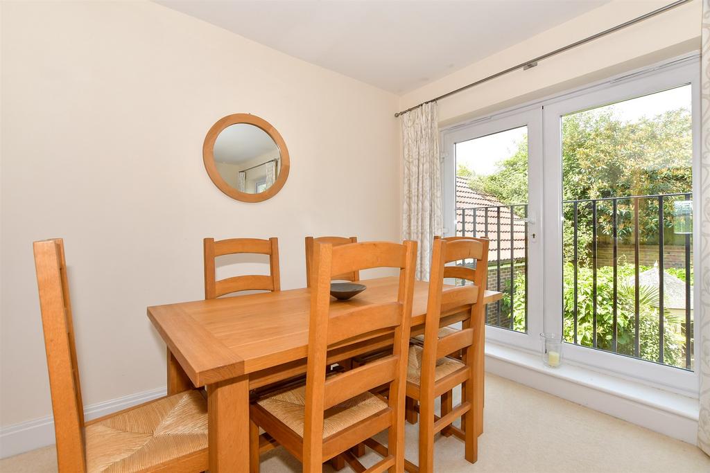 Codmore Hill, Pulborough, West Sussex 3 bed townhouse for sale - £400,000