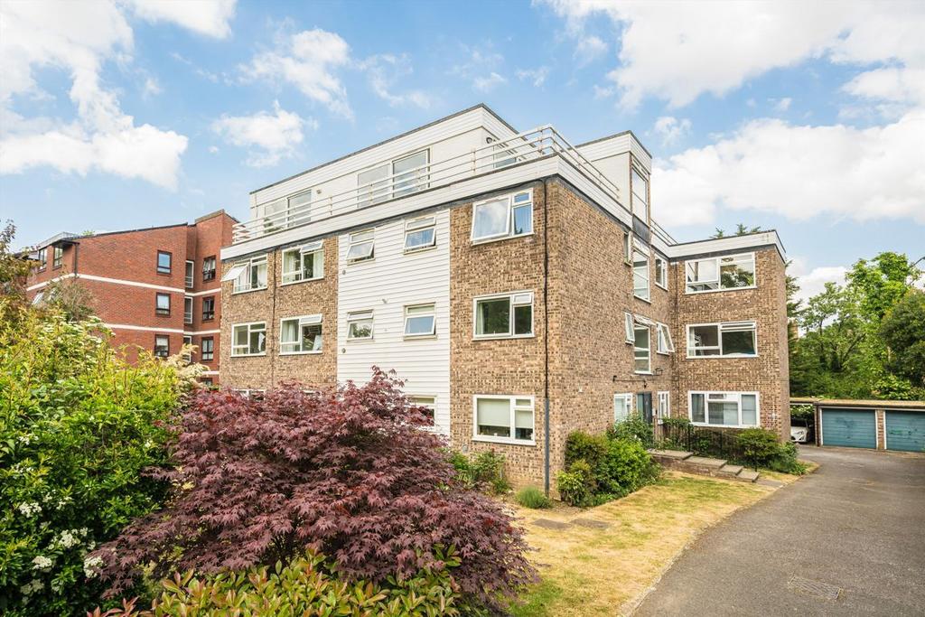 Denmark Avenue, London SW19 2 bed flat for sale - £500,000