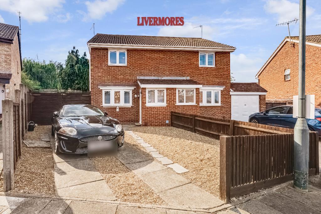 Wyatt Road, Crayford, Dartford 3 bed semi-detached house for sale - £425,000