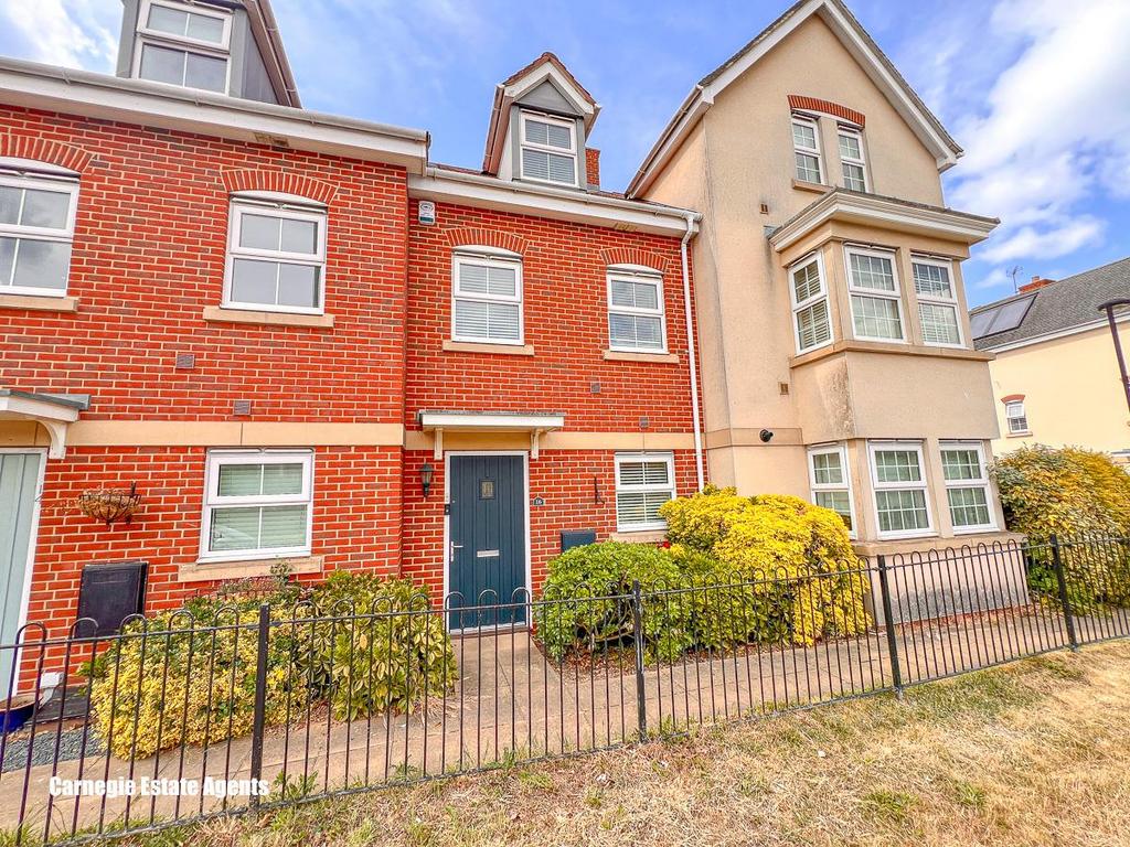 Welwyn By Pass Road, Welwyn AL6 3 bed terraced house to rent - £1,850 ...