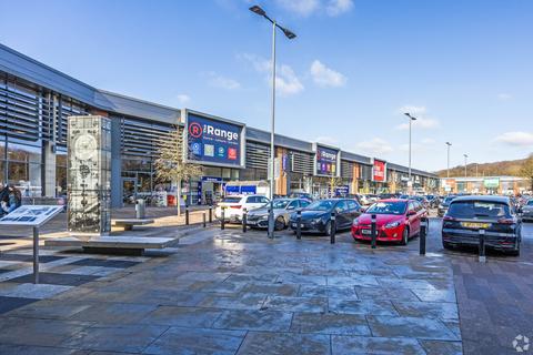 Retail Properties to Rent in Leeds | OnTheMarket