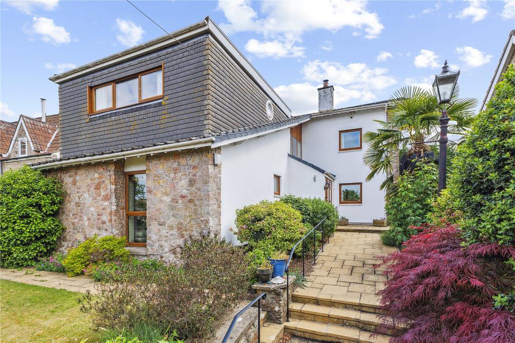 Lower Court Road, Almondsbury... 4 bed detached house - £850,000