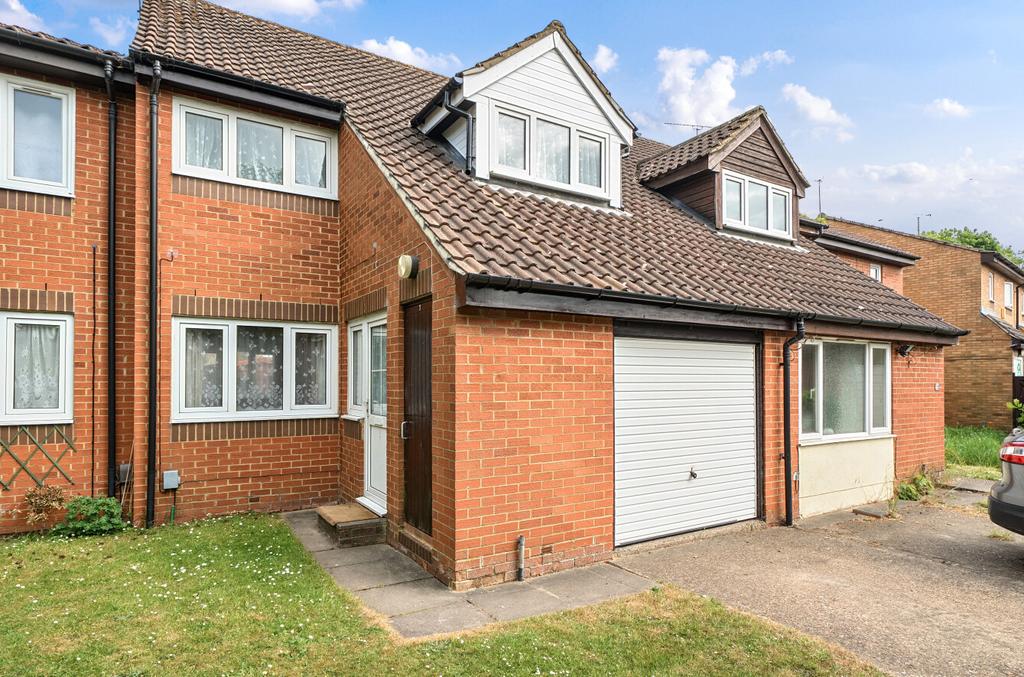 Parkside Close, Dunstable LU5 3 bed house for sale - £290,000