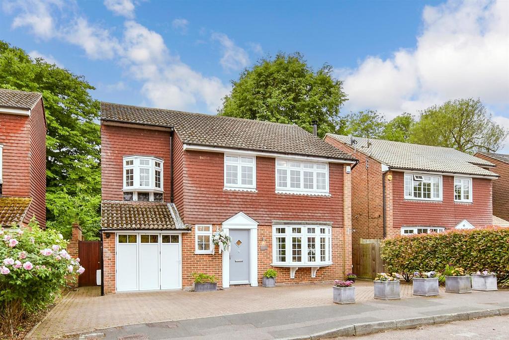 Weird Wood, New Barn, Longfield, Kent 4 bed detached house - £750,000
