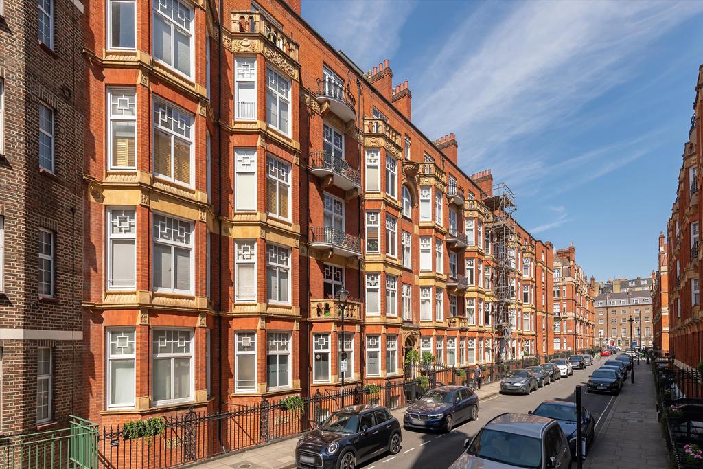 Montagu Mansions, Marylebone, W1U 2 bed flat for sale - £1,400,000