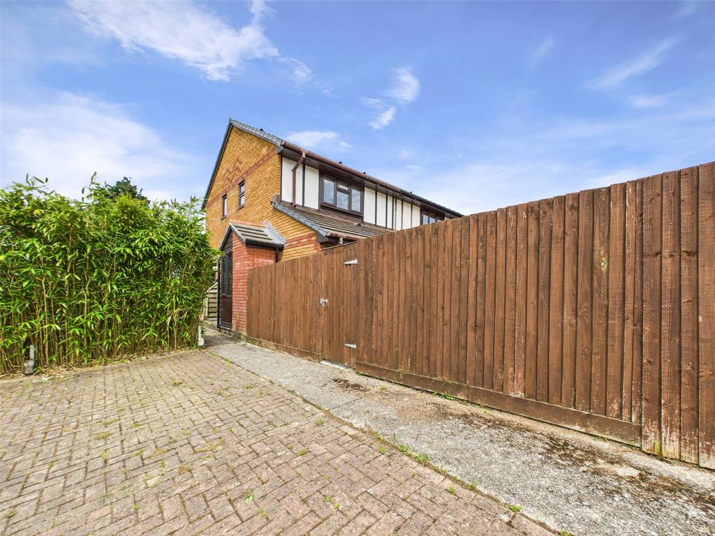 Wadebridge, Cornwall 1 bed semi-detached house to rent - £800 pcm (£185 pw)