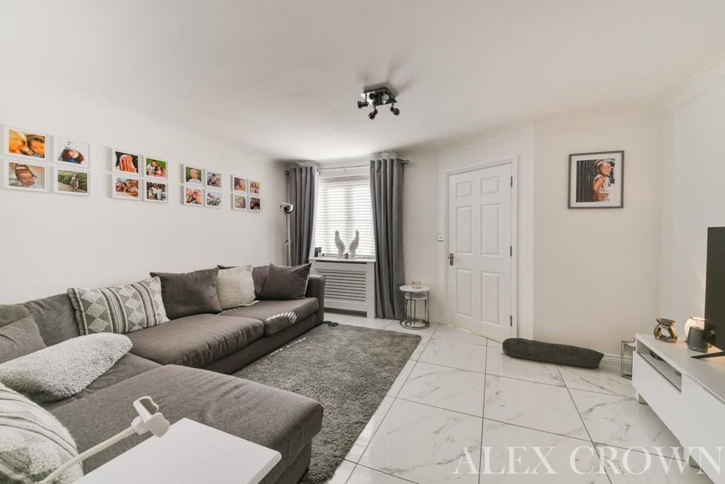 Old Dairy Square, Winchmore Hill 2 bed mews - £575,000